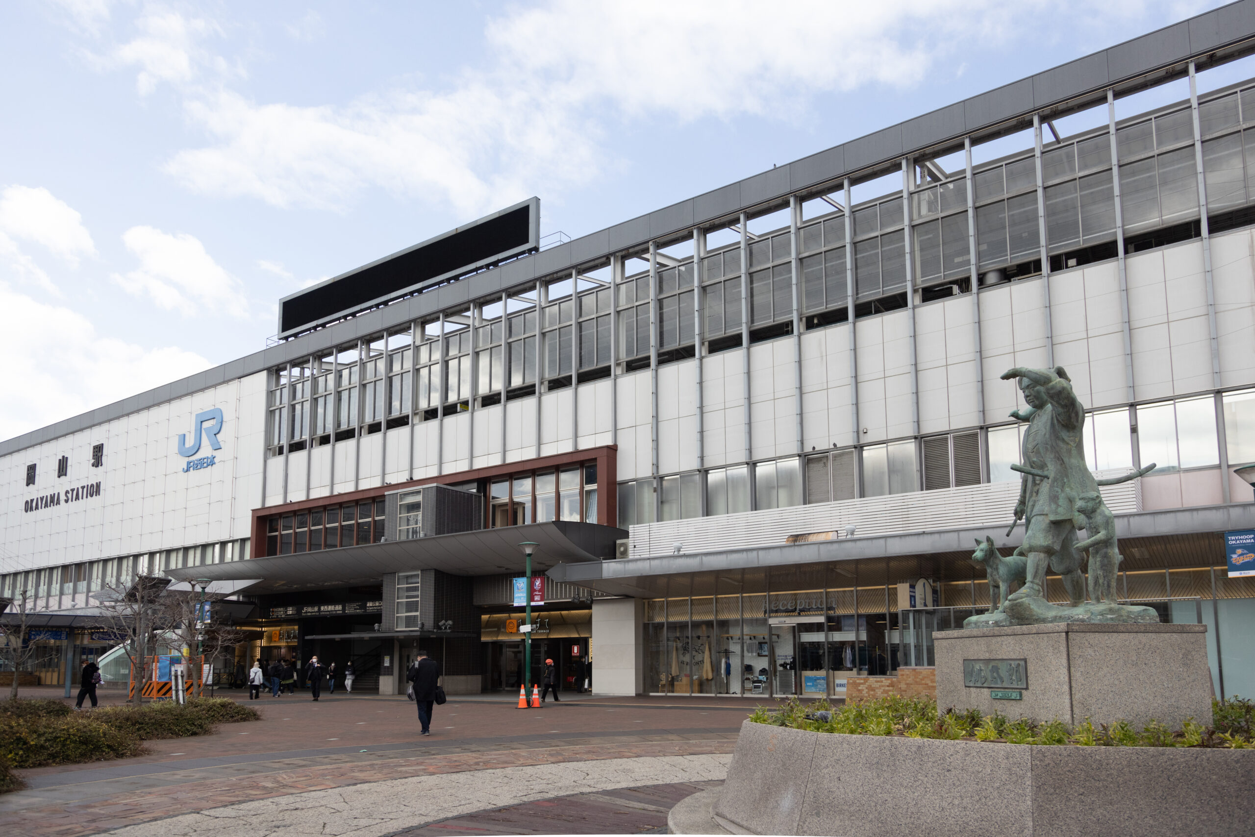 こんなにある！？岡山市内のおさえておきたい銅像めぐりの旅 | 【公式】岡山市の観光情報サイト OKAYAMA KANKO .net